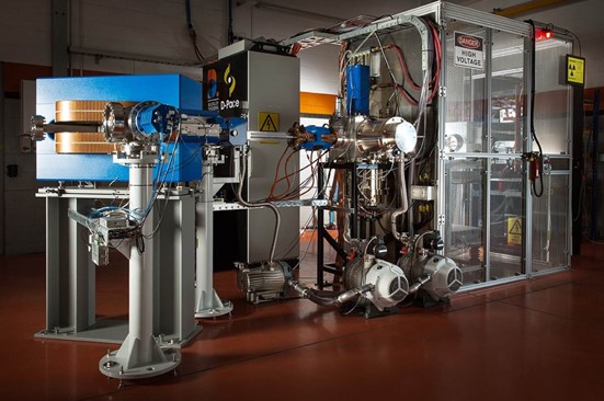 Positive/Negative Filament Ion Source - D-Pace - Partner in the ...